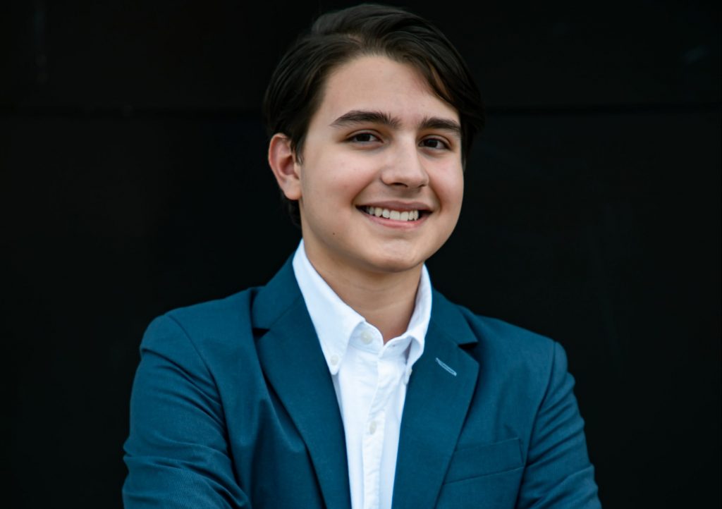 ENTREVISTA | Alexander Vivero, quien debutó recientemente como director ...